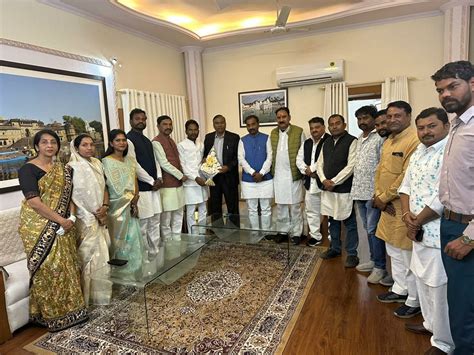 लोकसभा चुनाव के पहले कांग्रेस को लगा झटका कार्यकर्ताओं ने भाजपा का