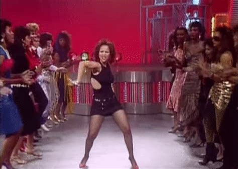 Moving Latina 