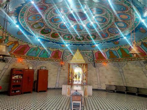 Shri Rishabhdev Bhagwan Tapasthali Jain Mandir Prayagraj
