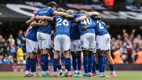 Prediksi Skor Ipswich Town Vs Crystal Palace Di Liga Inggris Hari Rabu