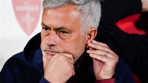 Mourinho Au Psg La Presse Italienne Confirme