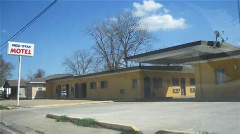 What Would You Consider The Worst Motel Hotel In Baton Rouge O T Lounge