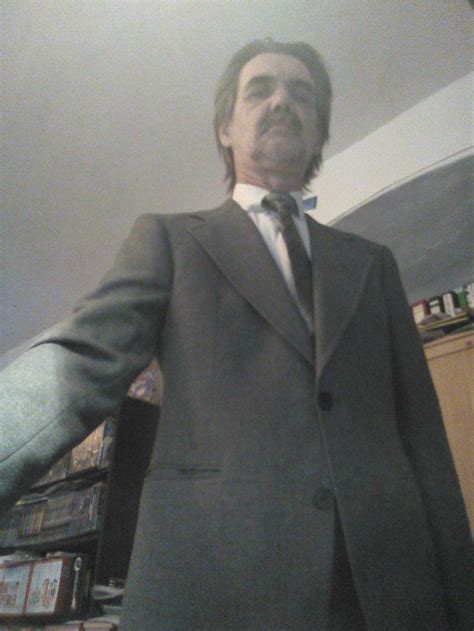 Dominanter Herr Sucht Dauerhafte 24 7 TPE Sklavin Sklavin Kontakte