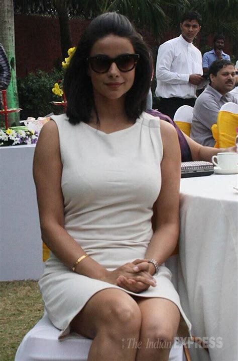 Kareena Kapoor Mandira Bedi Go Green Entertainment Gallery News