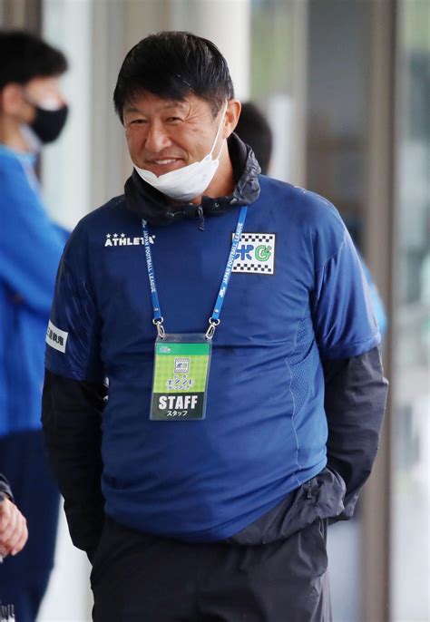 武田修宏氏27年前乱闘で痛めた前歯を「人生初手術」相手は元イタリア代表スキラッチ氏 芸能写真ニュース 日刊スポーツ