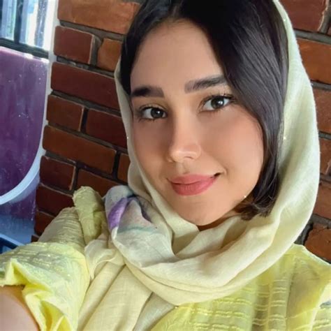 ‎ندا کریمیان آموزش خیاطی‎ Neda Karimiian • Threads Say More