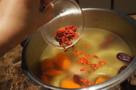 Say My Kitchen Bitter Gourd Pork Ribs Soup 苦瓜排骨汤