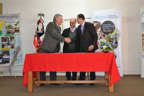 UPLA Firma Convenio Con Escuela Industrial De San Felipe Noticias De