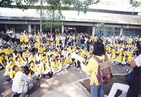 Apa Itu Oligarki Pengertian Sejarah Dan Kondisi Indonesia