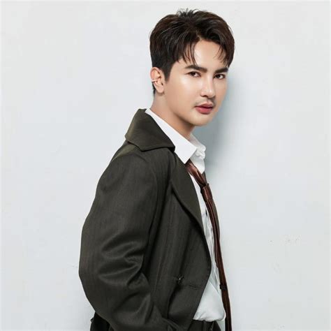 Fc 🧡ทำโชว์ สดุดีเหล่าทหารกล้า ผ่านบทเพลง ส่งไปยังแนวหน้า ที่ปกป้องผืนแผ่นดินไทย Live หมอลำใจ