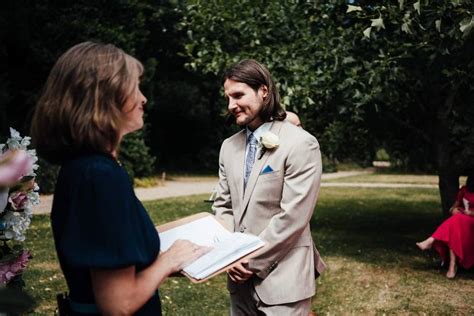 Claire Lawrence Celebrant In Nottinghamshire Wedding Celebrants