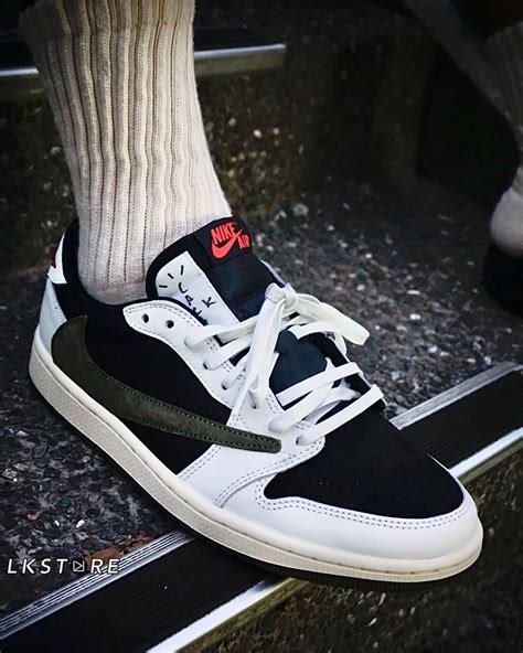 Travis Scott X Nike Air Jordan 1 Low Og Olive 橄欖綠 倒勾 聯名款 Ts Dz4137