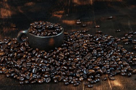 커피 한 잔 가방 오래된 녹슨 배경에 특종 텍스트를위한 여유 공간 0명에 대한 스톡 사진 및 기타 이미지 0명 갈색 개념 Istock