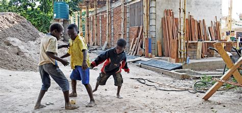 Midwifery School Transsolar Klimaengineering