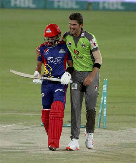 Psl 2021 Lqs Shaheen Afridi Breaks The Internet After Clean Bowling