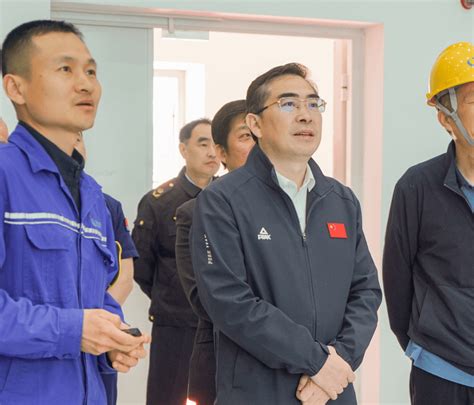 孙道军检查“五一”假期安全生产暨走访慰问一线工作人员人民汉江群众