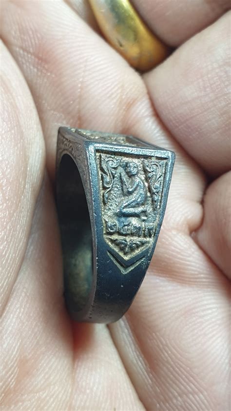 ♦️แหวนพระพุทธ เอ ไตรอุทิศ วัตถุมงคลหลวงปู่ดู่ วัดสะแก Facebook