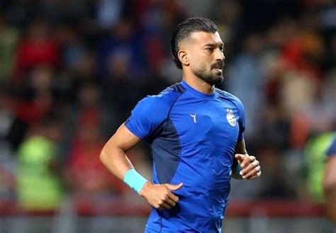 موقعیت گلزنی برای استقلال که رضاییان از دست داد فیلم