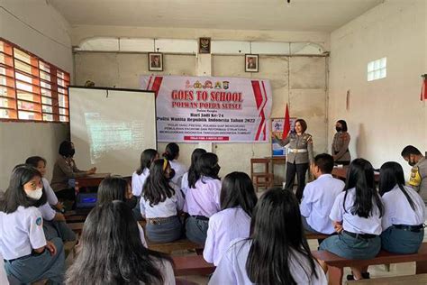 Sambut HUT Ke Polwan Srikandi Polres Toraja Utara Gelar Police Goes To School
