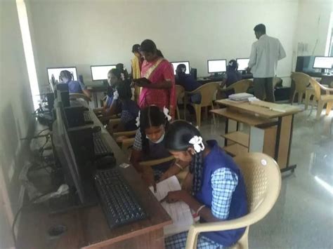 Iit M And Iit Gn Help School Students Learn Computer Science And Soft