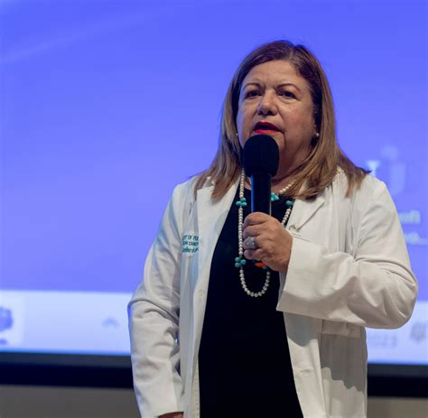 Presidente de la UPR solicita renuncia a Ilka Ríos como rectora del
