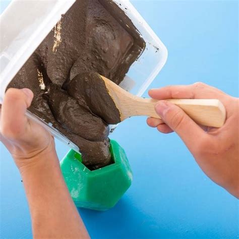 Diy กระถางต้นไม้ซีเมนต์สีทอง สวยหรูดูแพง แบบทำเองก็ได้ไม่ต้องง้อใคร