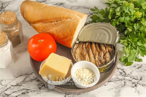 Горячие бутерброды со шпротами в микроволновке — рецепт с фото пошагово