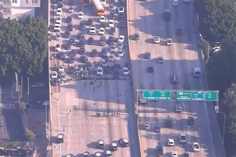 Jewish Demonstrators Block Los Angeles Highway Demand Ceasefire In