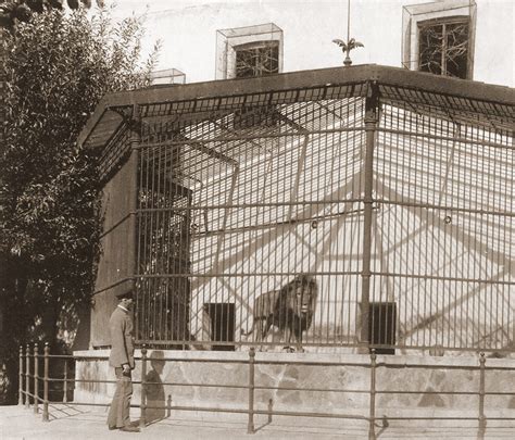 Старата зоологическа градина в София Старата зоологическа … Flickr
