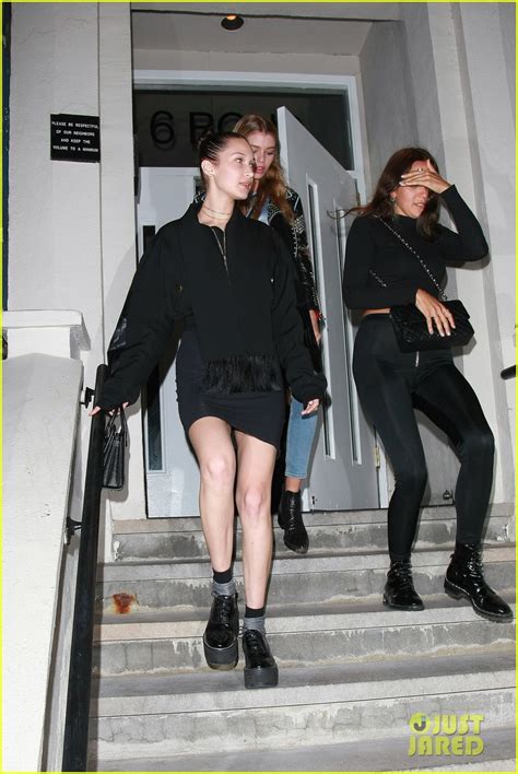Photo Bella Hadid Stella Maxwell Luxury Items List 05 Photo 3706344