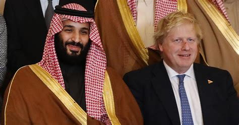 ديلي ميل بن سلمان حاول اختراق هاتف جونسون بـالإيموجي الخليج أونلاين
