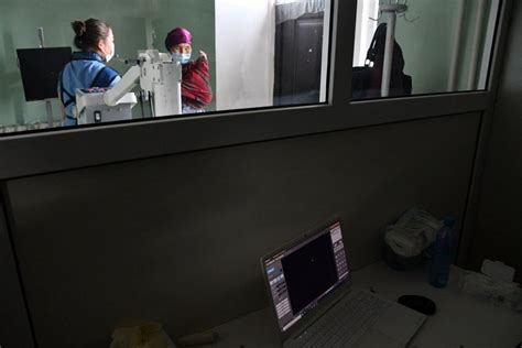 С Энхболд Төв аймгийн 27 сумын иргэдийг эрт илрүүлэх үзлэг оношлогоонд хамруулж байна ТАС МН