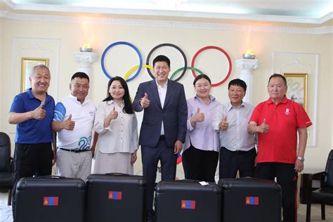 Парис 2024 олимпыг сурвалжлах монгол сэтгүүлчид