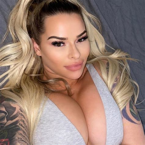 Nara Ford A Former U S Airforce Airman Becomes Wildly Successful Model And Entrepreneur