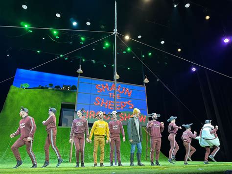 Show Review Shaun The Sheeps Circus Show Will Put A Smile On Both The