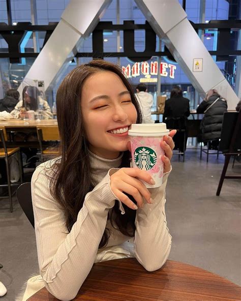 えのきさりなさんのインスタグラム写真 えのきさりなinstagram「 もうすぐ春ですね」3月9日 17時25分 Sarina