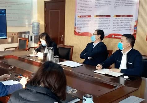 廊坊公司组织一线员工和全体党员观看销售公司先进事迹赵娜