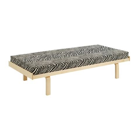 Artek 710 Laveri Patjalla Zebra Kangas Laatukaluste