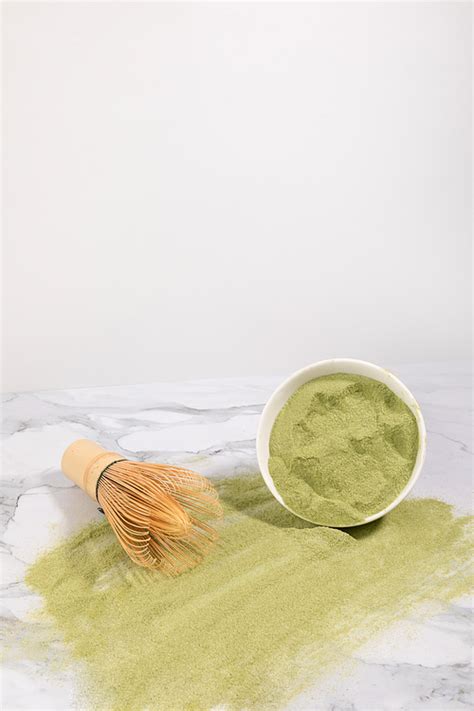 말차그릇에담긴 말차가루와 차선 유토이미지 상세페이지 베이직샵 사진 21981388