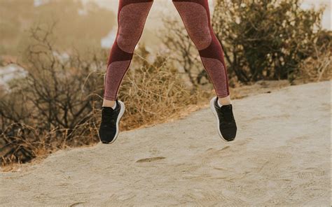 Love Them Or Hate Them This Is How To Perform The Perfect Burpee Eboost Blog