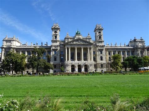 Budapest Self Guided Walking Tour And Scavenger Hunt