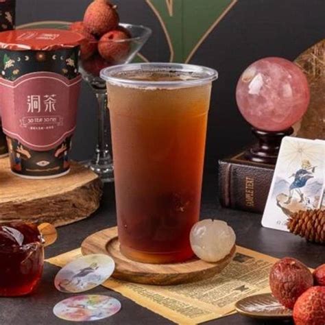 超新奇手搖店！結合塔羅的飲料店「洞茶」新推萬聖限定「魔法特調」，喝飲料還能免費占卜算塔羅，超另類買一送一 旅遊 聯合新聞網