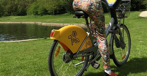 Fotot Motra E Encës Sherr Me Fansat Mos Na Rruni P Dhin Hajd çmenduni Lifestyle