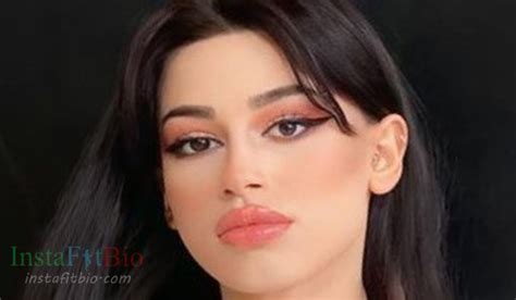 Elif Simsek Biography 22 Photos Age Height Real Name Instagram