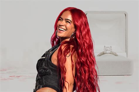 Karol G Arrasó En Los Premios Tu Música Urbano
