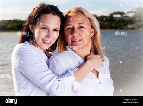 Mature Blonde Mom Telegraph