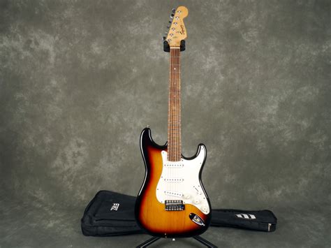 Squier Stratocaster Sunburst W Gig Bag Nd Hand Rich Tone Music