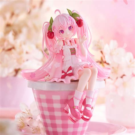 Hatsune Miku Sakura Miku Noodle Stopper Figure 2025 Elbenwald