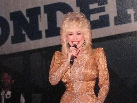 Dolly Parton A Philanthropic Legend Stars Of The American Story