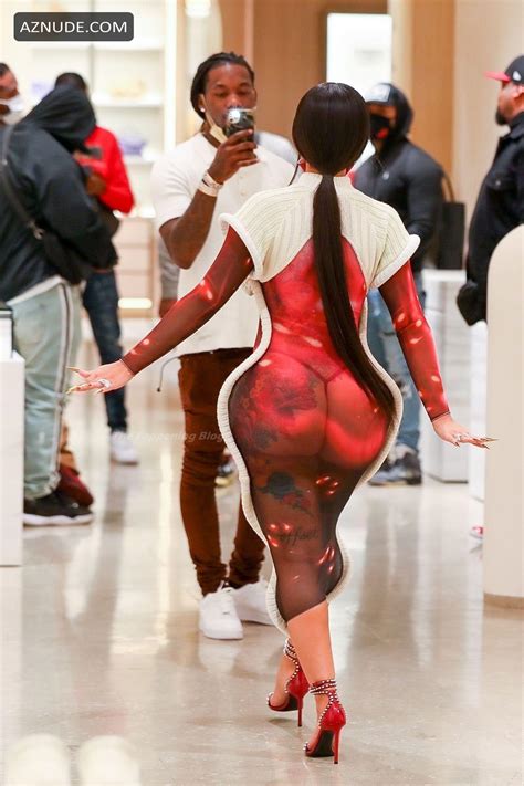 Cardi B Sexy Showing Off Her Hot Curves At Bottega Veneta In Beverly